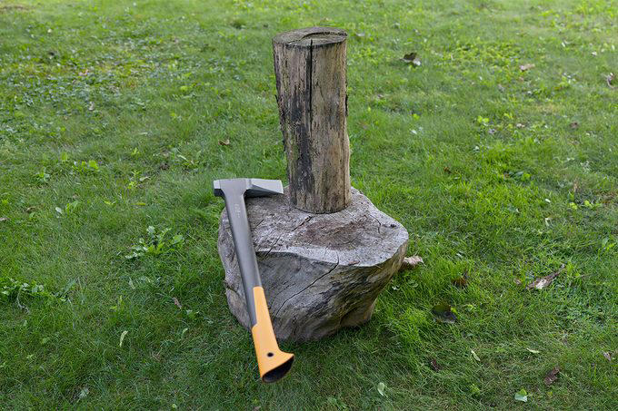The secret to splitting wood with an axe safely