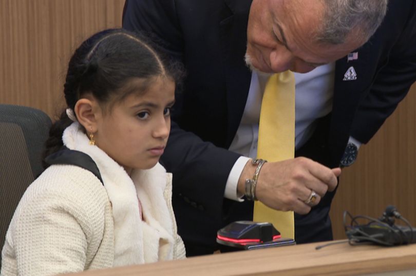 Brave girl, 8, faces attacker in court after he slashed her throat: 'I ...
