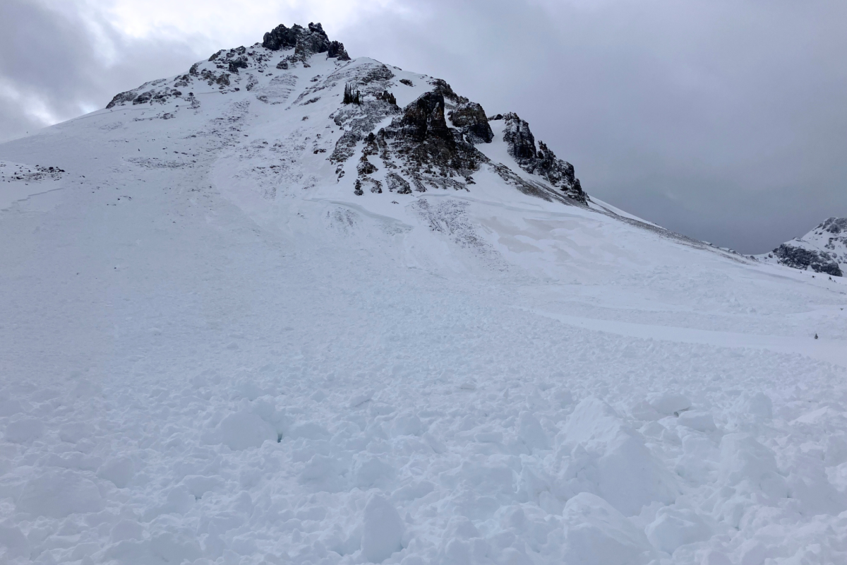 Snowmobiler rescued after very large avalanche buries them in Montana ...