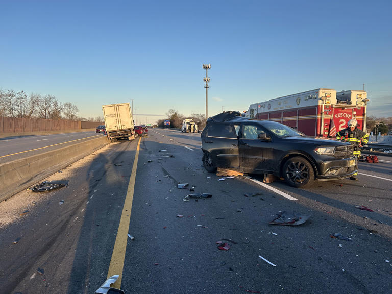 VSP: 1 dead in 4-vehicle I-664 crash in Newport News