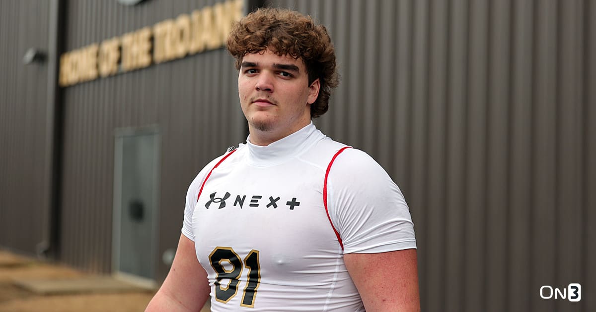 Former South Carolina football recruiting target reopens recruitment ...