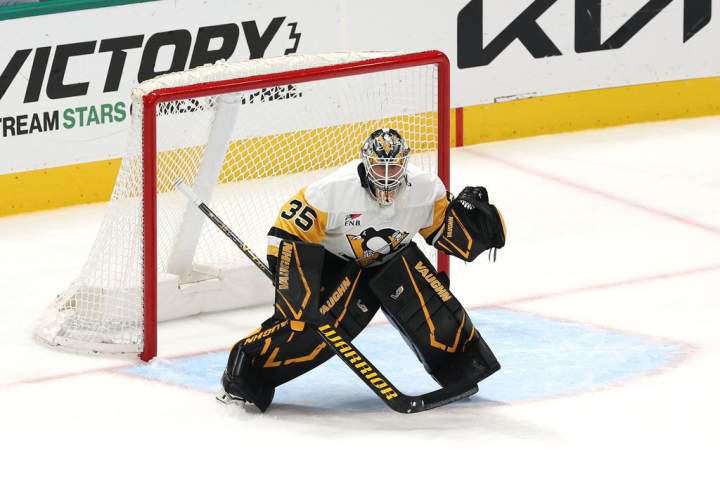 Oilers announce Stuart Skinner goalie swap with Penguins, acquire ...