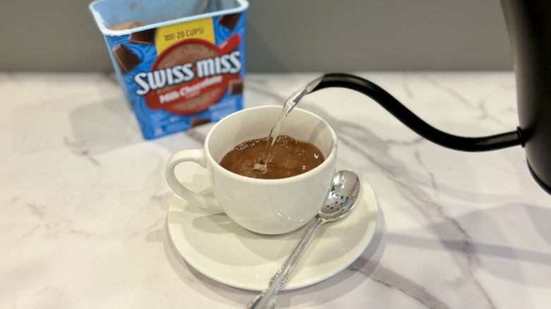 Milk vs water: Which makes the better cup of hot chocolate?
