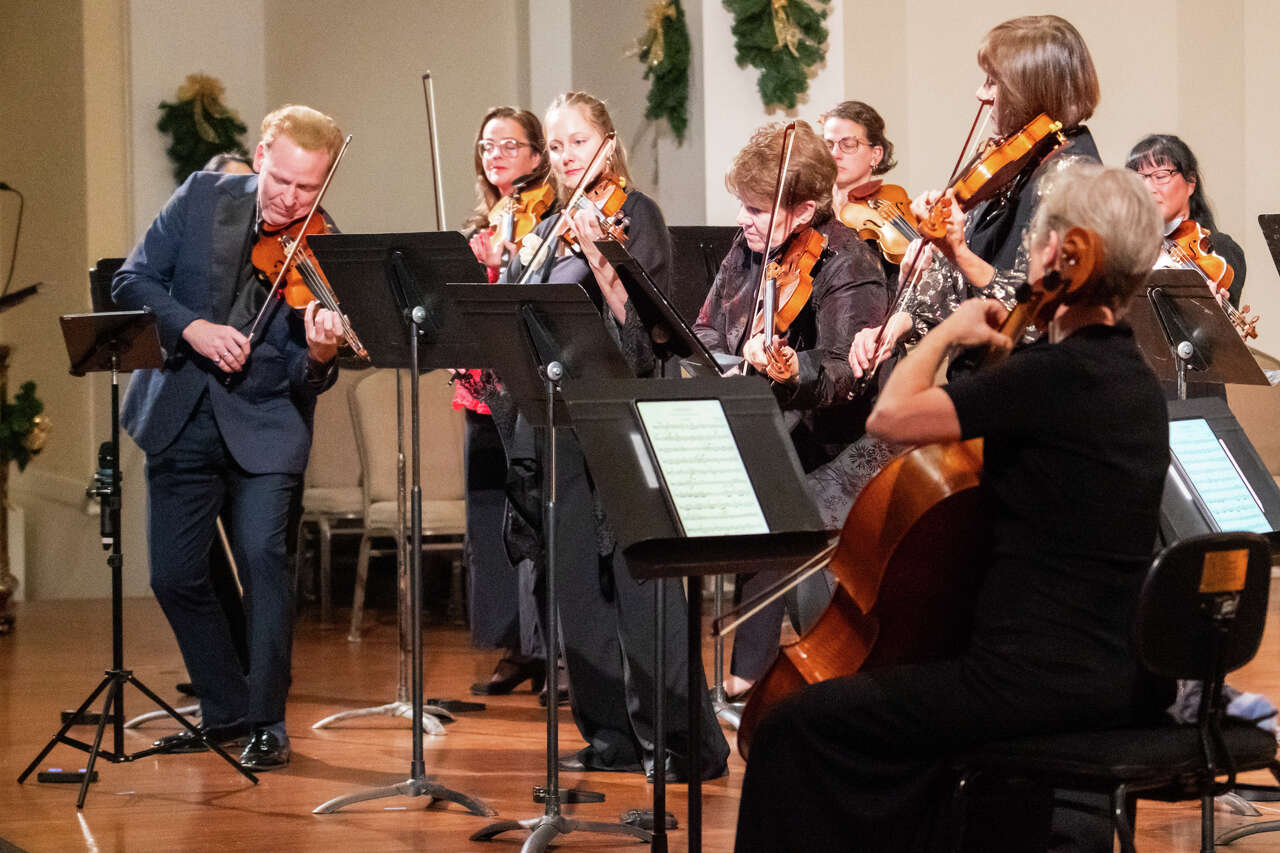 SF Girls Chorus and New Century Chamber Orchestra shine in rare holiday ...