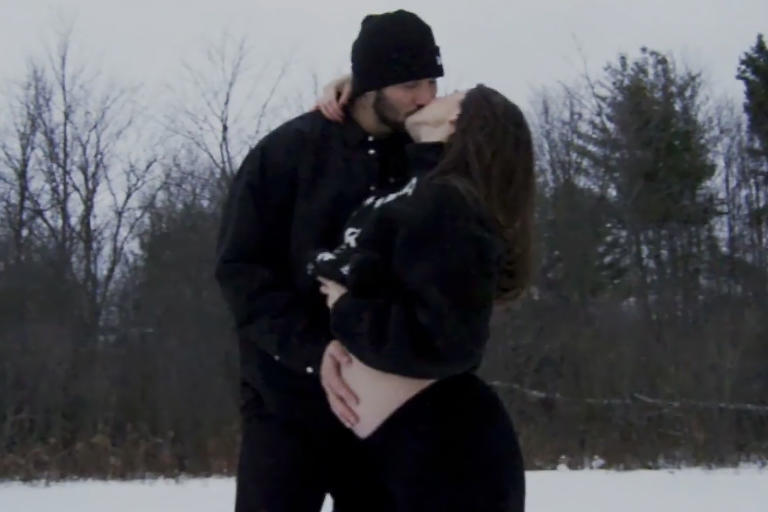 Josh Allen says he and pregnant wife Hailee Steinfeld will 'figure ...