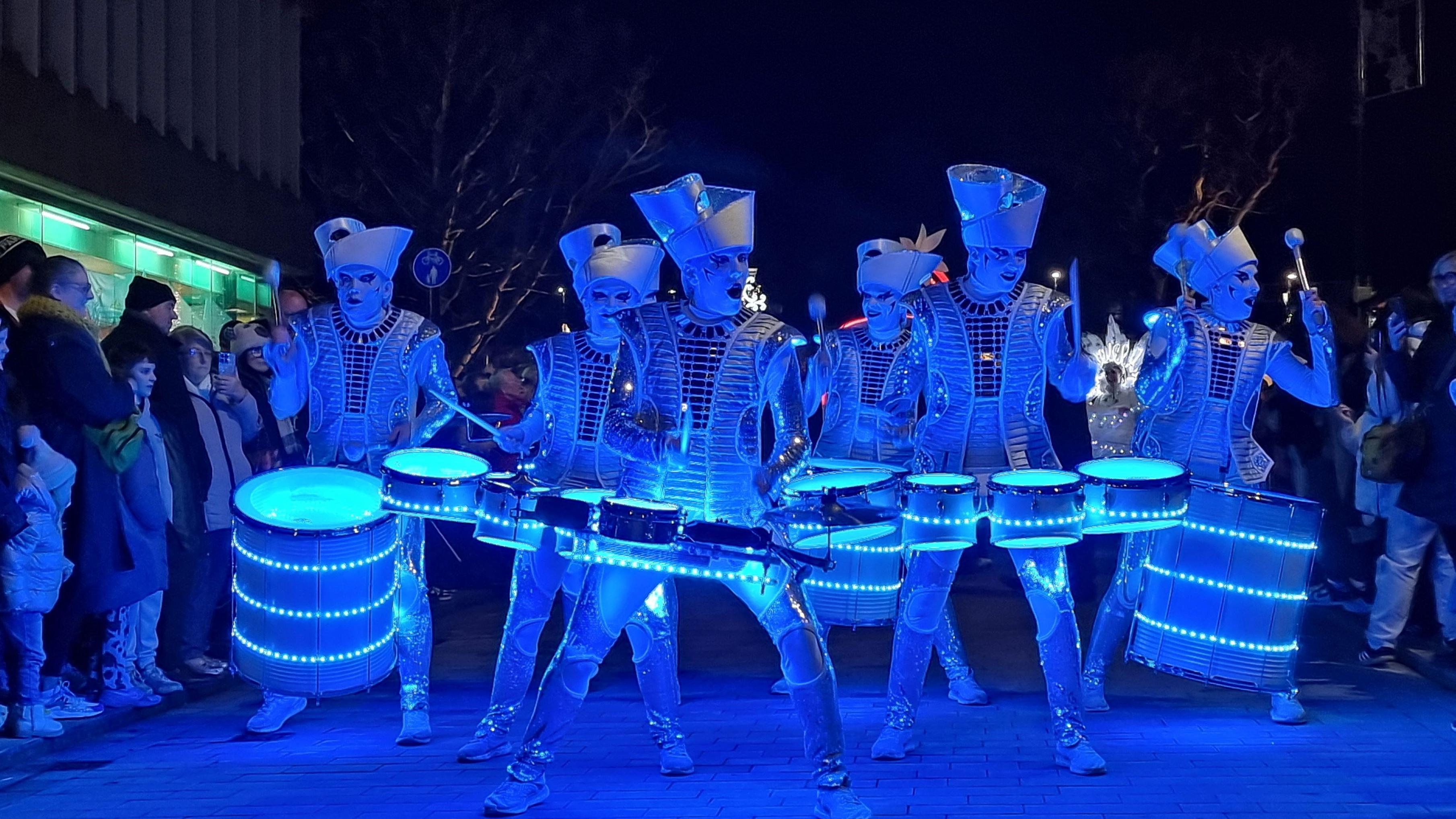 Parade ends town's 800th anniversary celebrations