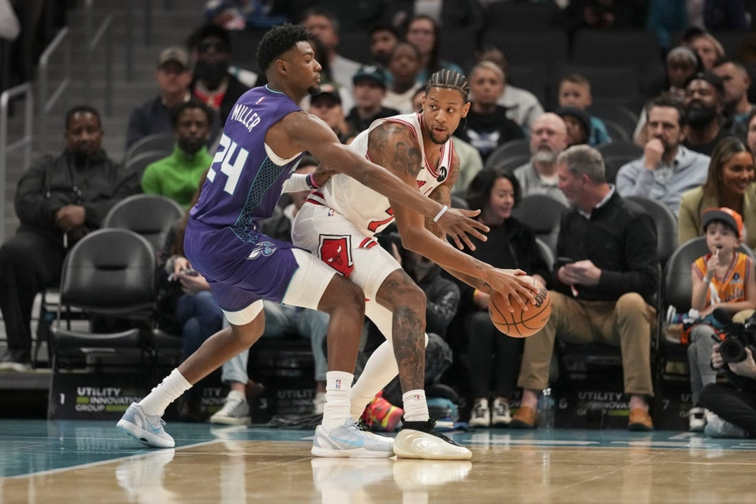 Bulls charge back to beat Hornets, stop 7-game slide