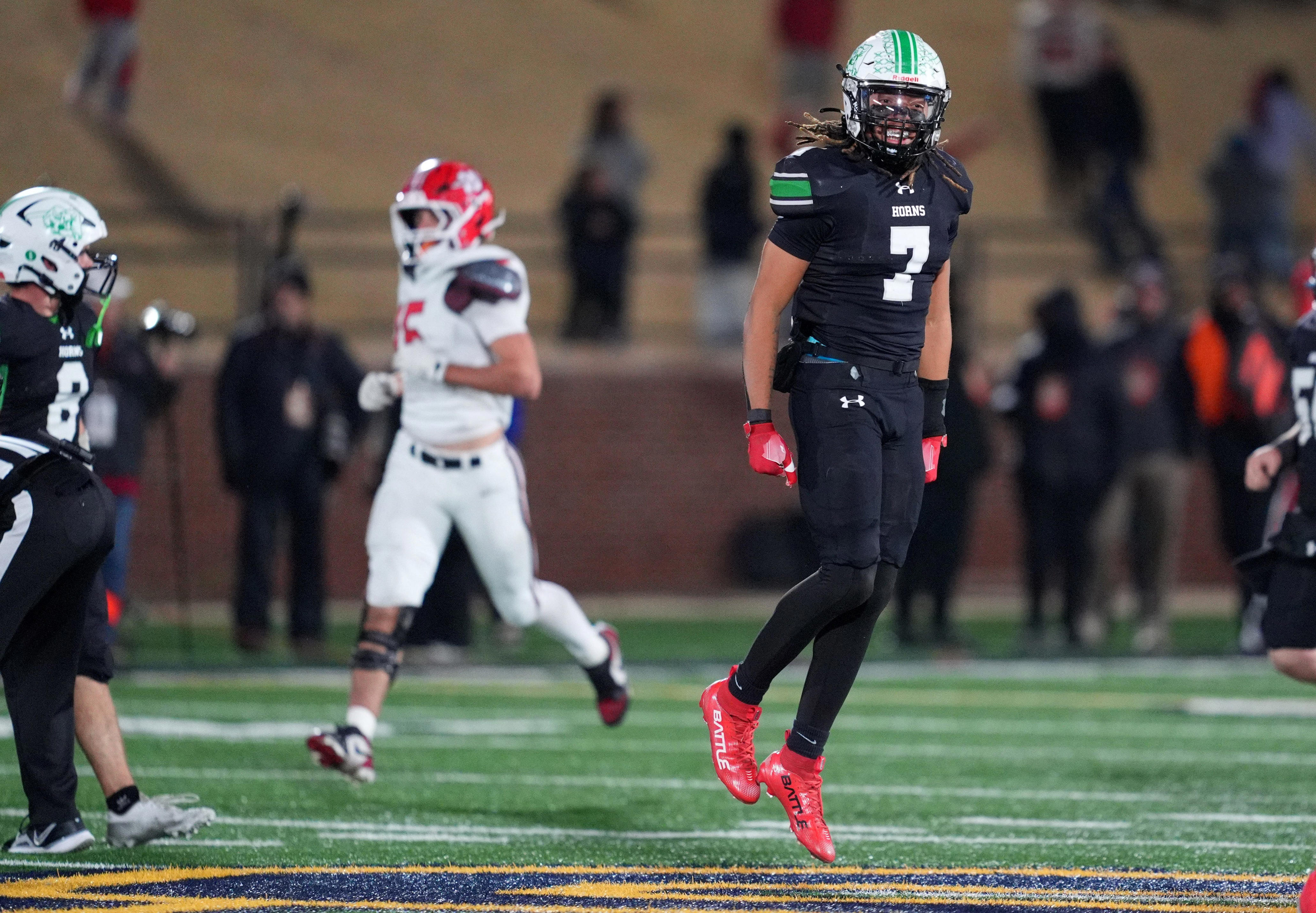 Jones vs Washington highlights: Longhorns win Class 2A-I football title