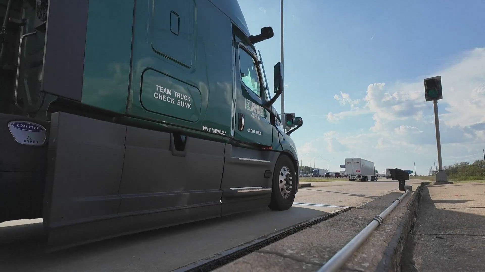 US DOT secretary: NYS is worst offender on truck driver CDL process and immigration status