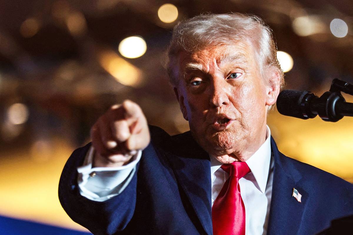 Trump promete agir com "muita firmeza" contra o Irão, americanos ...