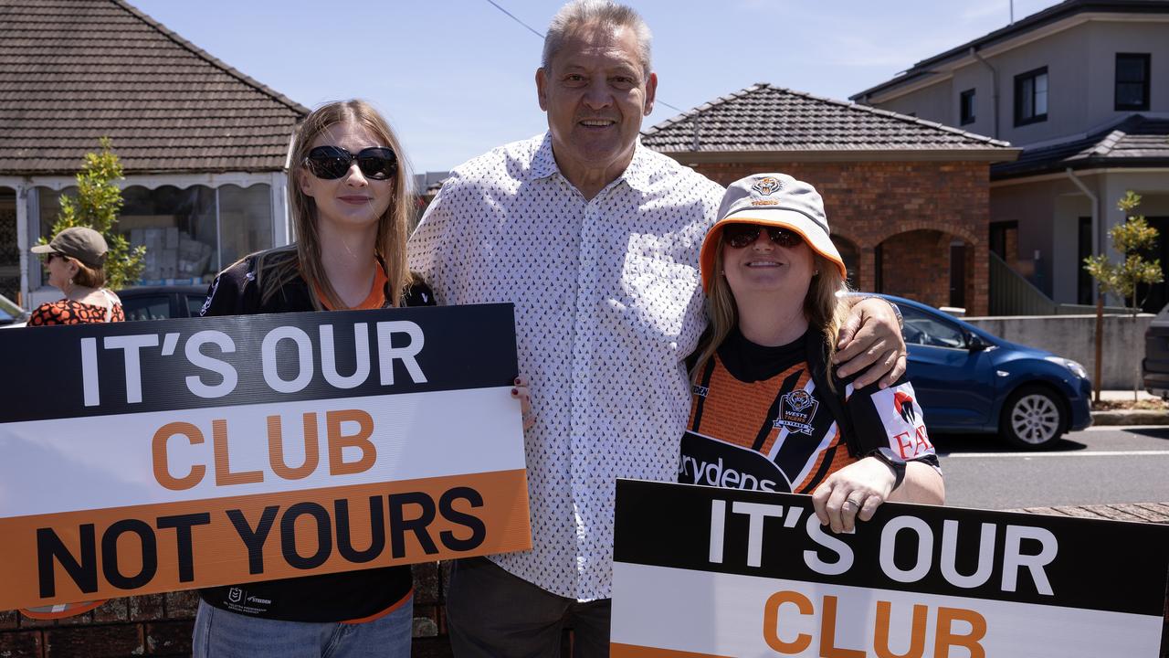Rugby league fans revolt against club’s owners