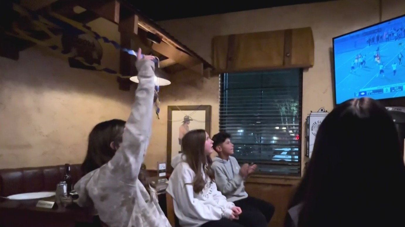 Local restaurant hosts watch party as Sutter Union High plays in ...
