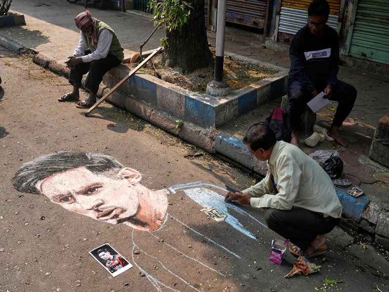 'Paid 12,000 for glimpse of Messi': Angry fans throw bottles, vandalise ...