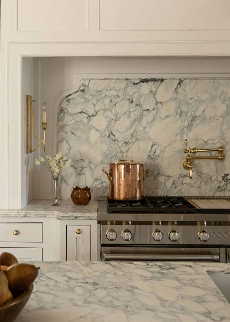 'Ogee' backsplashes are the trending trad-meets-modern style that stops ...