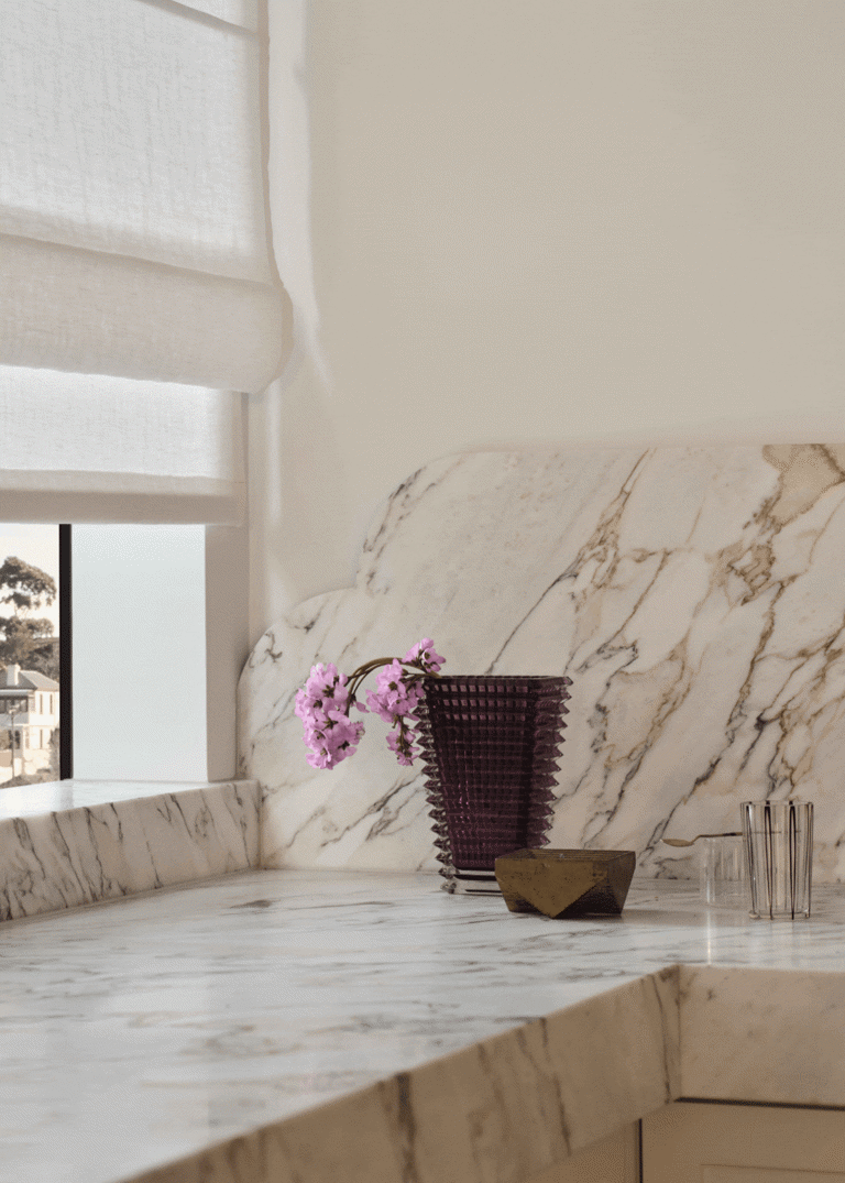 'Ogee' backsplashes are the trending trad-meets-modern style that stops ...