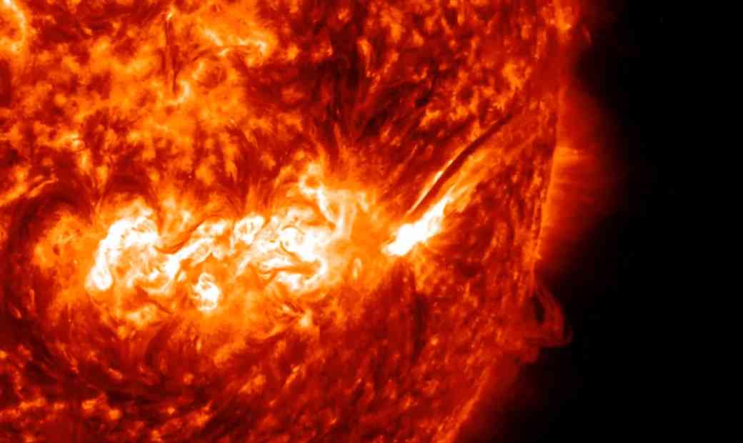 Una llamarada solar de clase X sacude las comunicaciones y activa ...