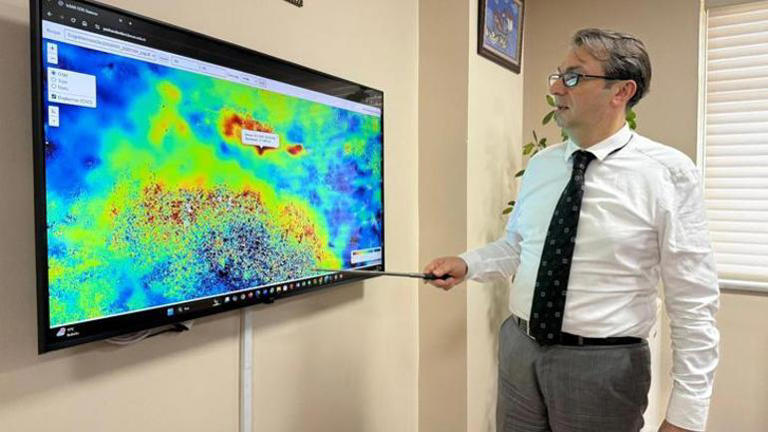 Konya'dan Bursa'ya... Uydudan izleniyor! Dev çukurların bir sırrı daha ...