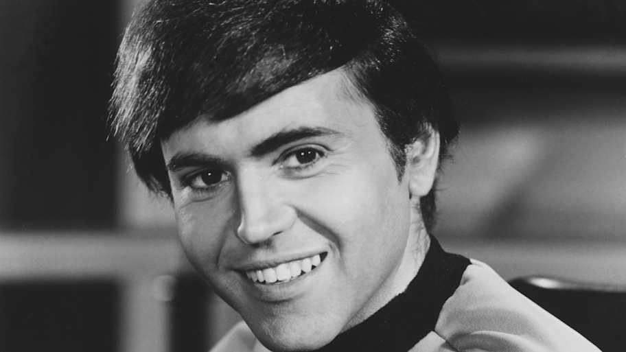 Comparing Star Trek's beloved Mr. Chekov actors (Walter Koenig & Anton ...