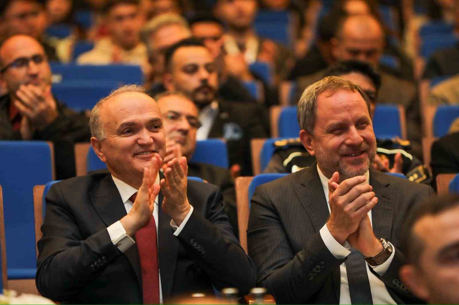 Okyay: "Dünyanın hiçbir ülkesi savunma sanayinde tek başına tam yeterli ...