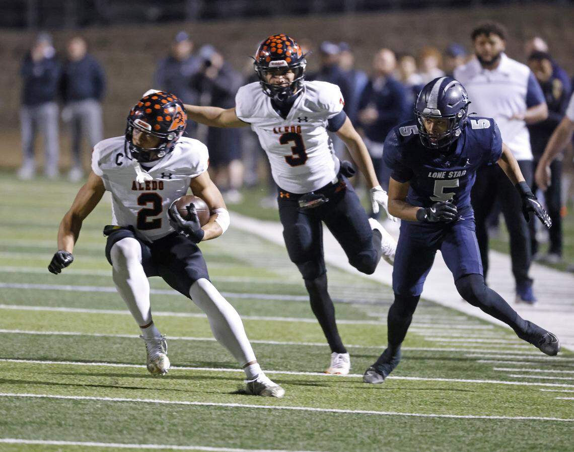 Lone Star stuns Aledo with 14 points in final two minutes to eliminate ...