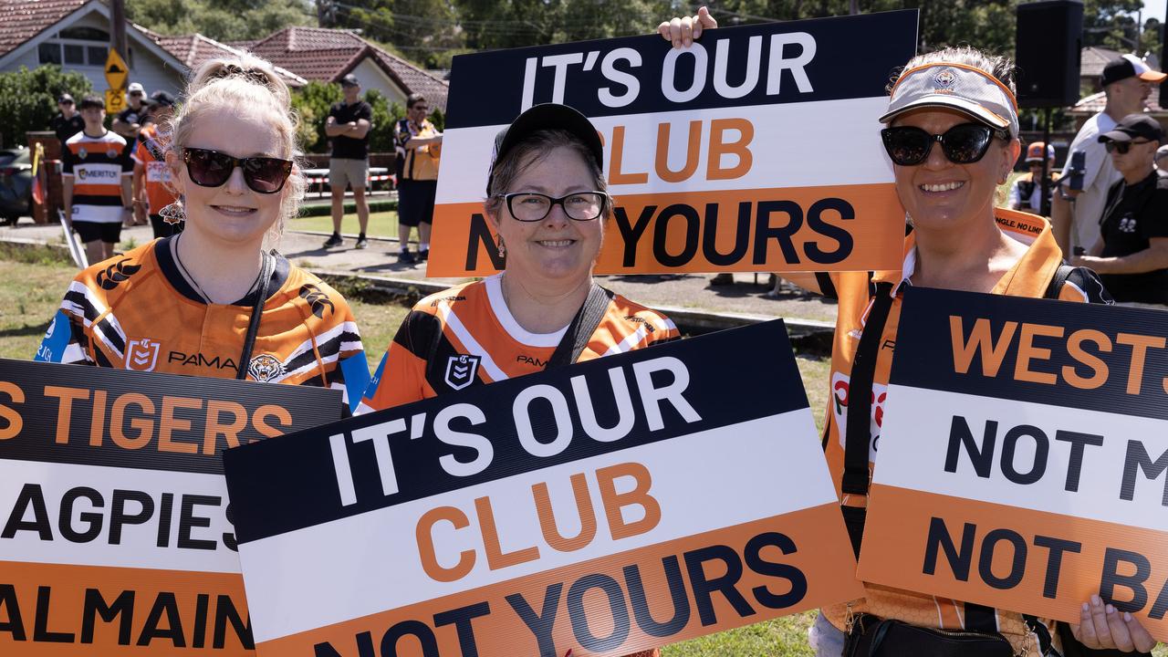 Rugby league fans revolt against club’s owners