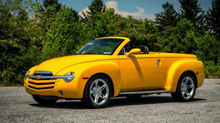 7 Forgotten 2000s Performance Cars Collectors Hunt