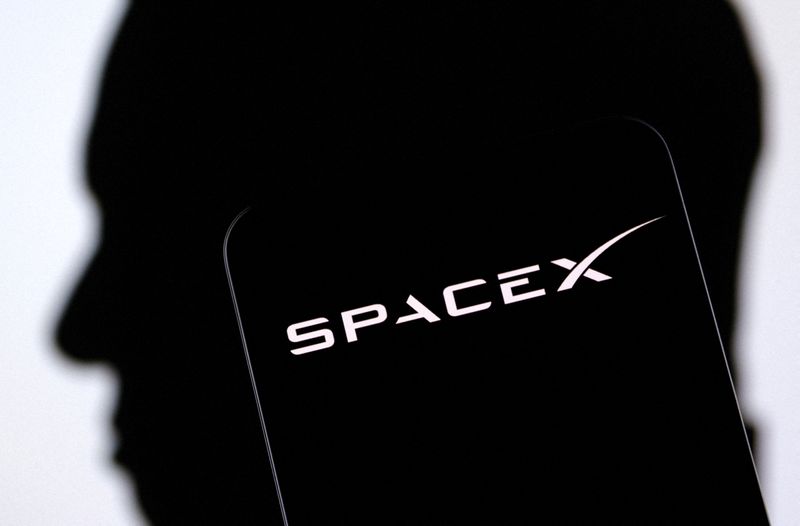 SpaceX insider share sale sets $800 billion valuation amid possible IPO ...
