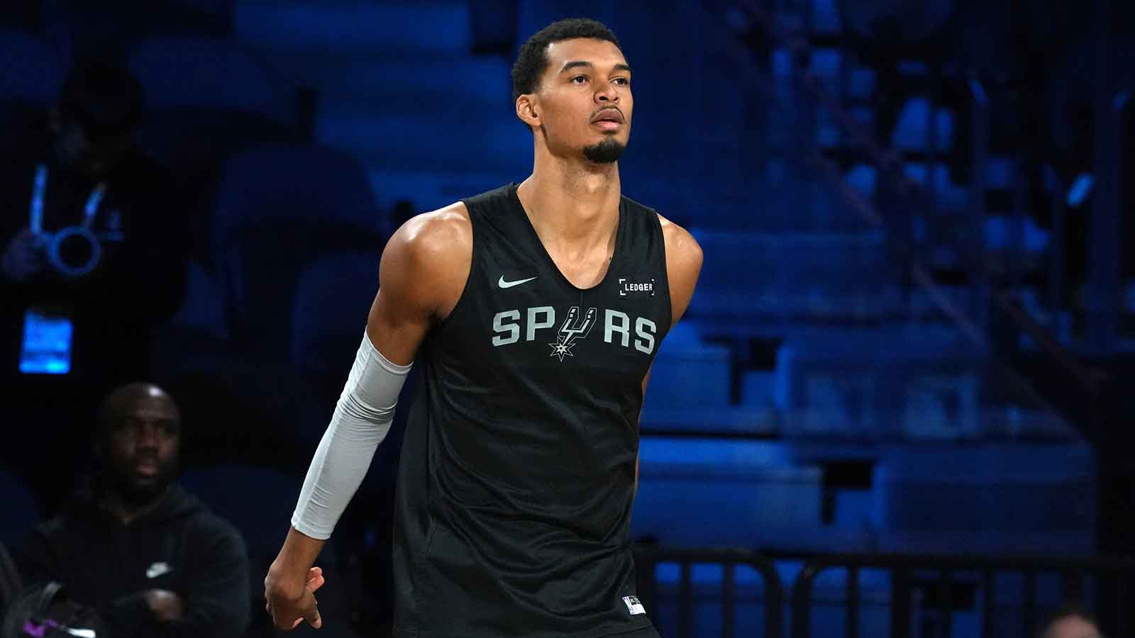 Is Victor Wembanyama returning in NBA Cup tonight? Spurs vs. Thunder ...