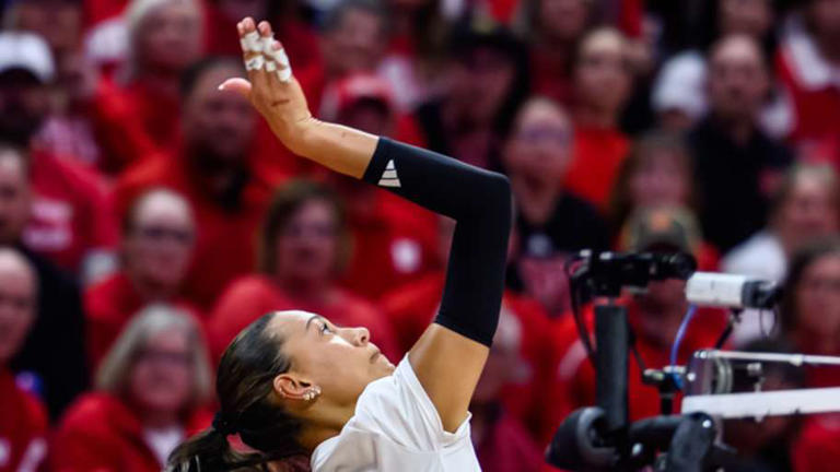 Gallery: Nebraska makes easy work of No. 16 Kansas in regional semifinal