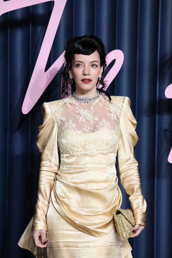 Η Lily Allen σε συζητήσεις για θεατρική διασκευή του album West End Girl