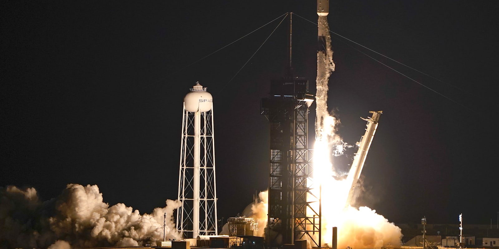 Space X värderas till 800 miljarder – kör om Open AI