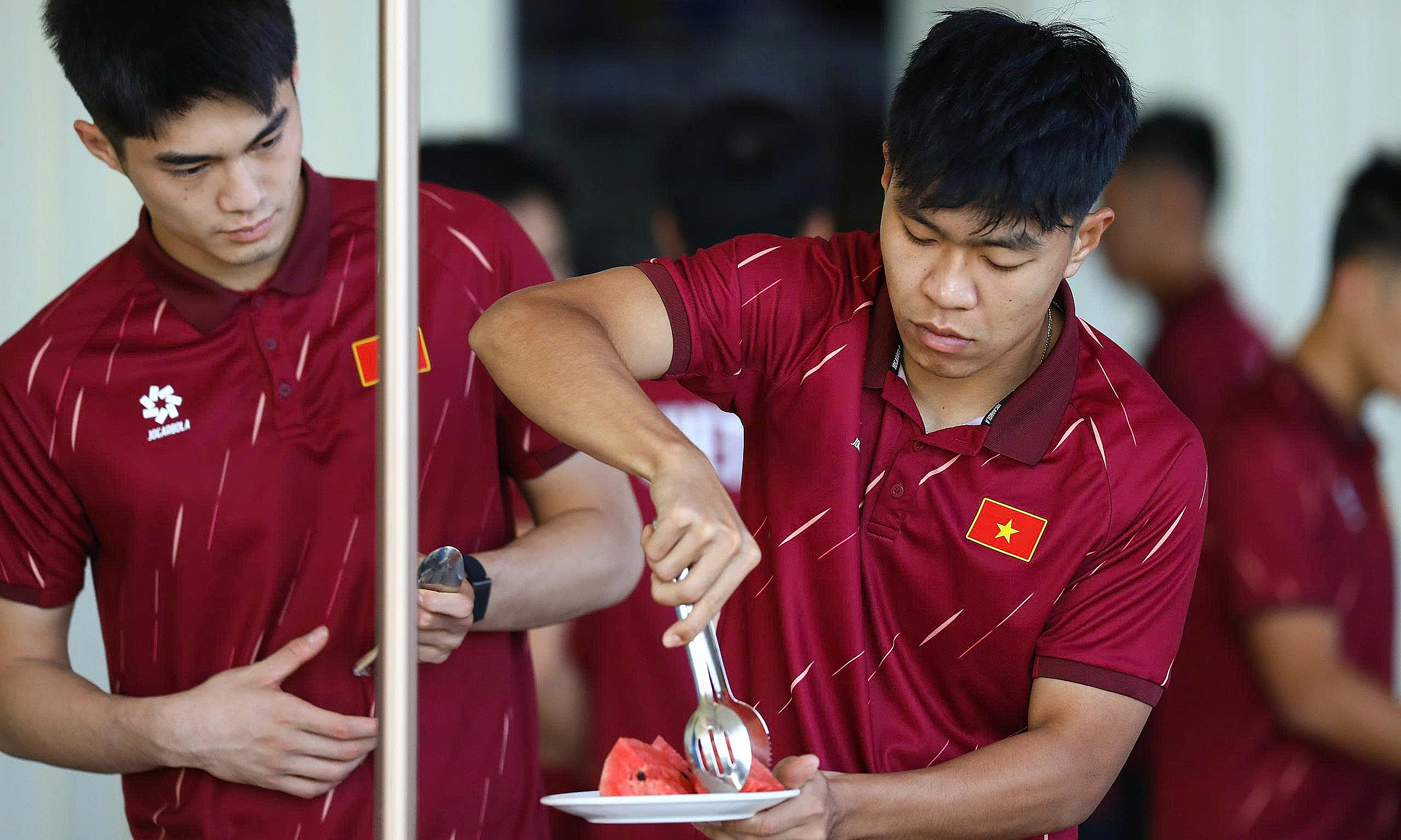 8 Thai athletes hospitalized over suspected food poisoning at SEA Games