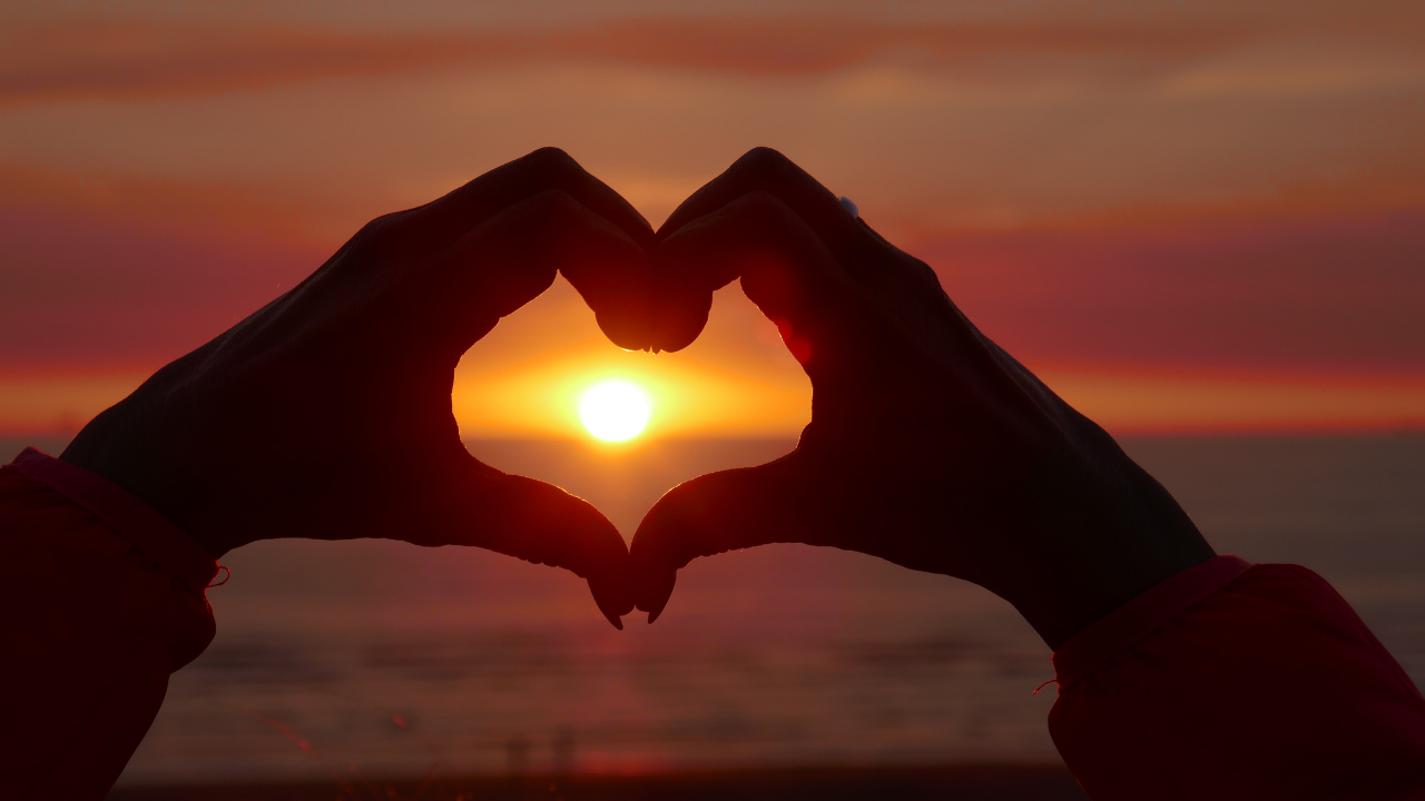 5 unforgettable love quotes by Durjoy Datta that will touch your heart