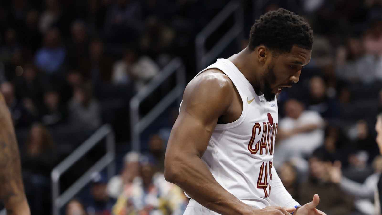 Cavs’ Kenny Atkinson gives Donovan Mitchell props for huge 4th quarter