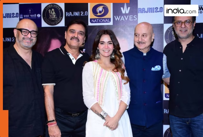 Why Anupam Kher turned up for 'Rajni 2.0'; actor applauds friend Karan ...