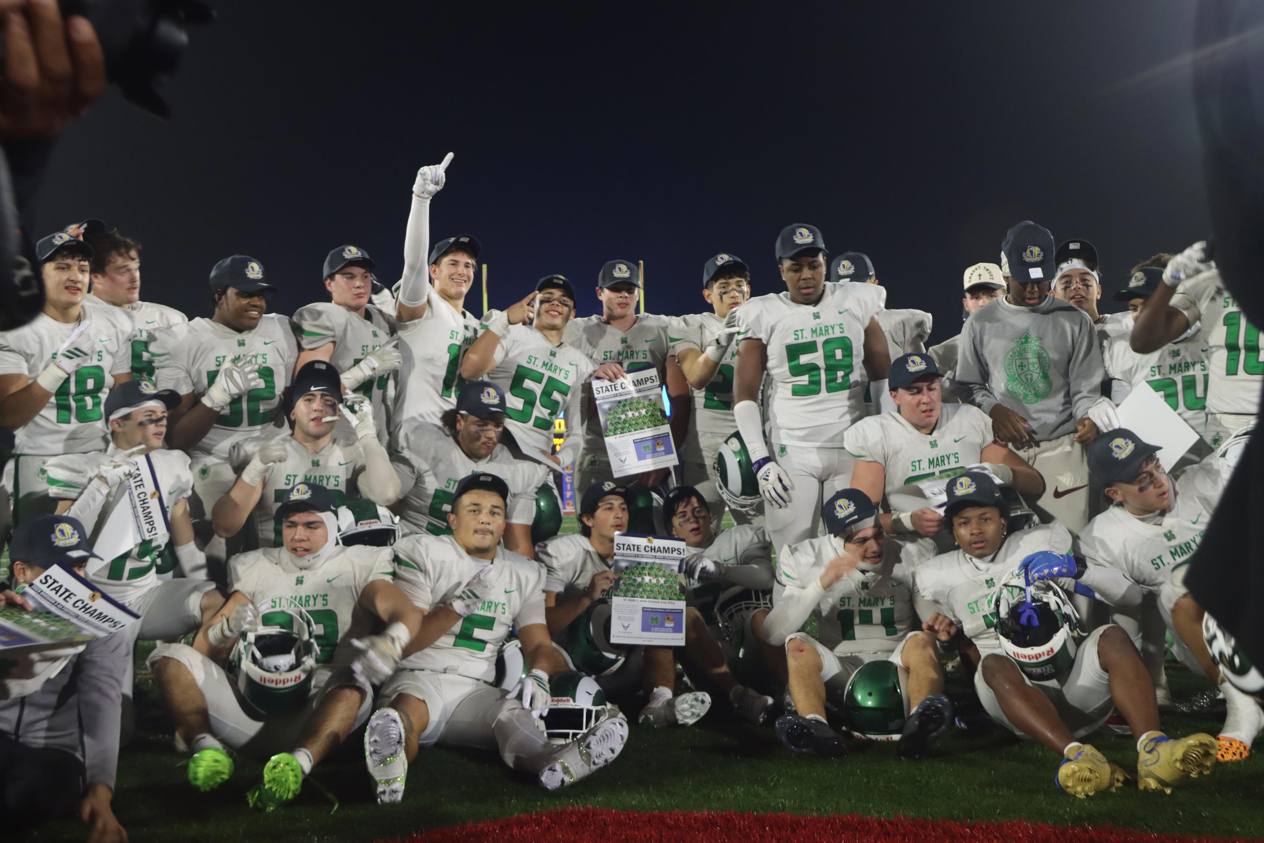 St. Mary's football sneaks by Bakersfield Christian for first-ever CIF ...