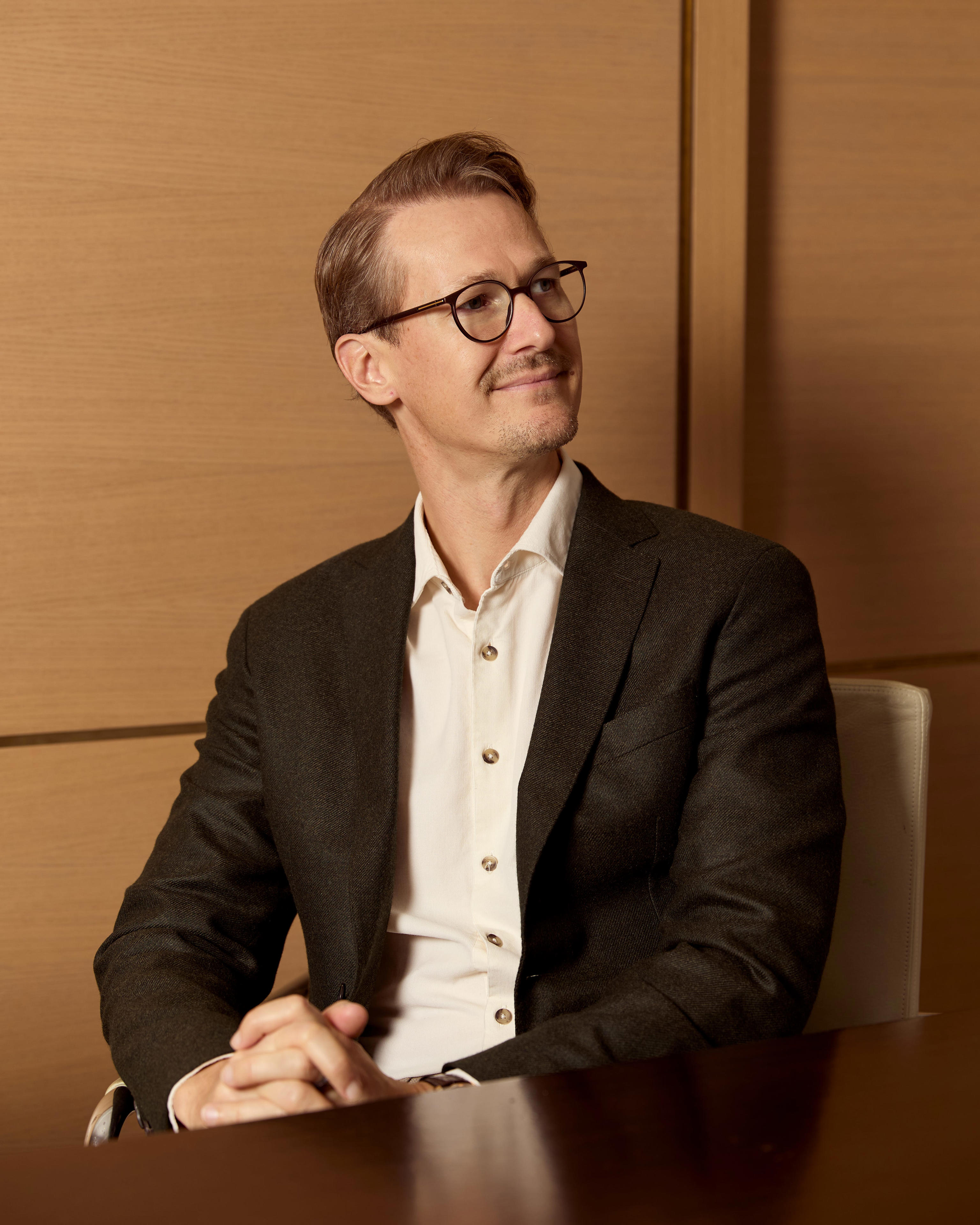 I run a $130,000-a-week burnout clinic for CEOs. After my life started ...