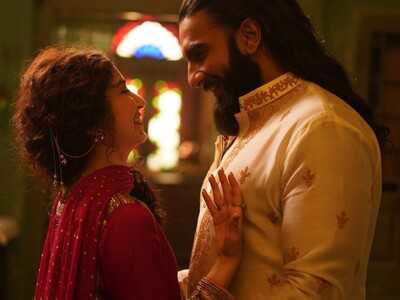 Is Akshaye Khanna's Rehman Dakait the perfect husband? Dhurandhar fans ...