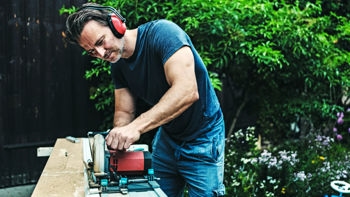 Want to learn construction for free? Home Depot’s new program is a game ...
