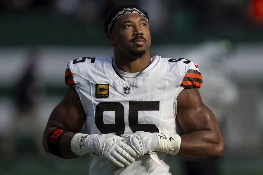 Myles Garrett keeps silence over trade rumors amidst Browns’ horrible ...