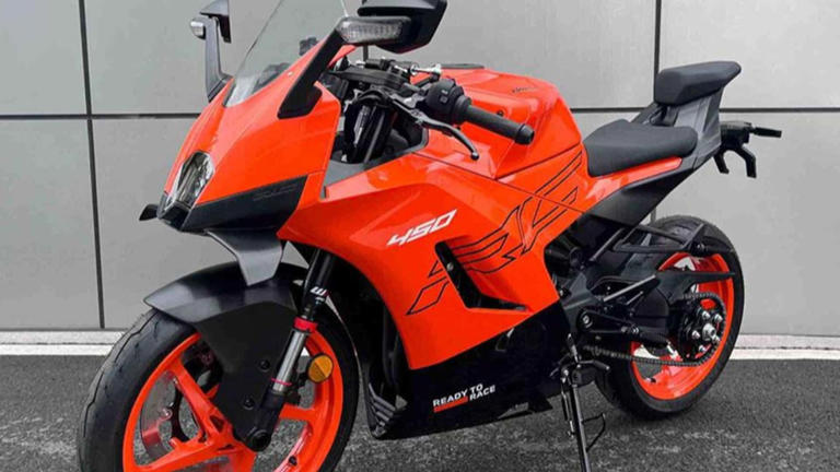 KTM RC450 leaks: KTM's coming for Kawasaki’s lunch money