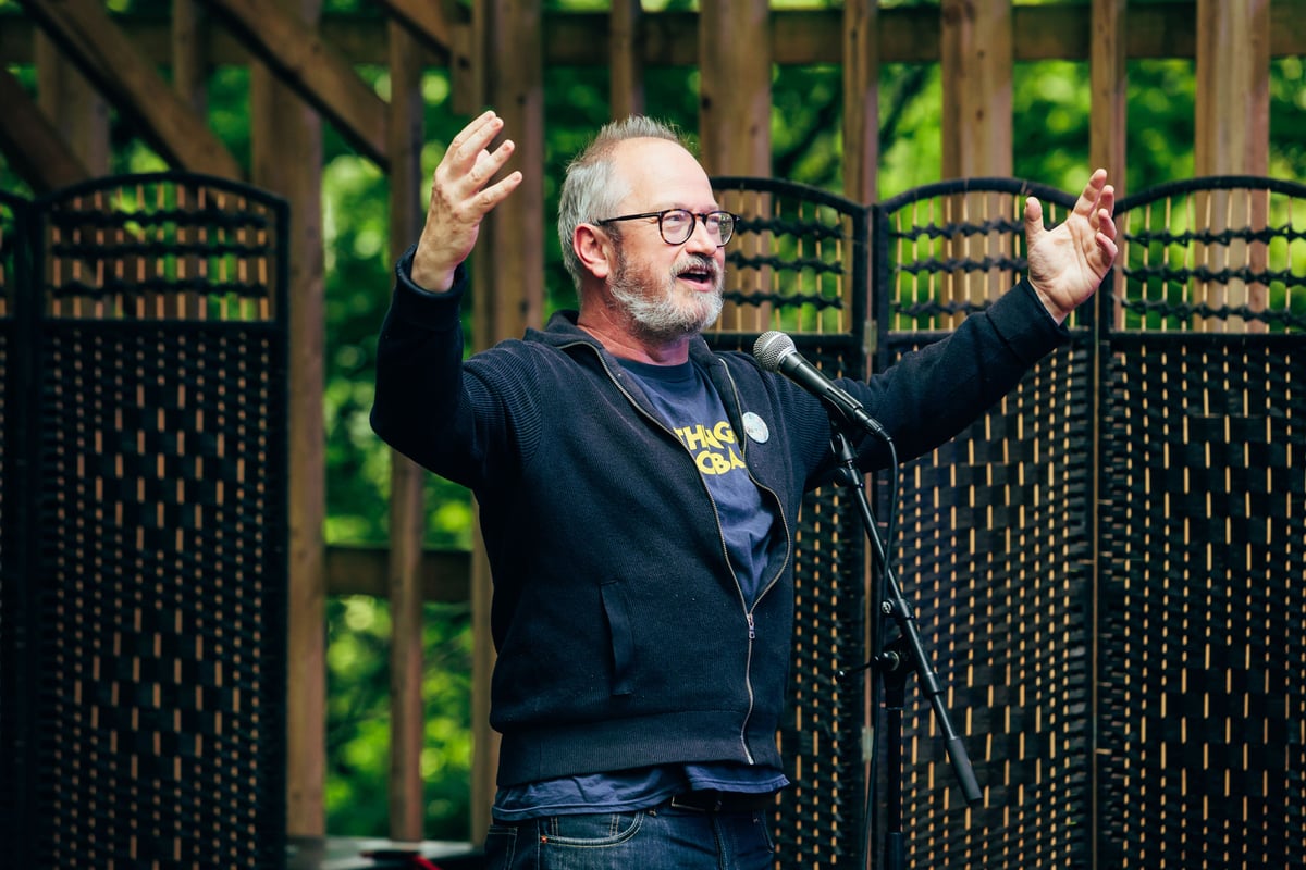 Comedian Robin Ince resigns as presenter of BBC’s The Infinite Monkey Cage