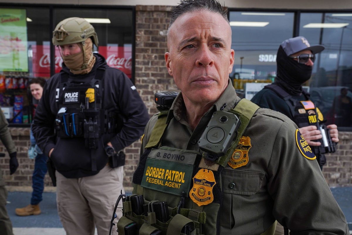 Border Patrol to move away from sweeping immigration raids: report