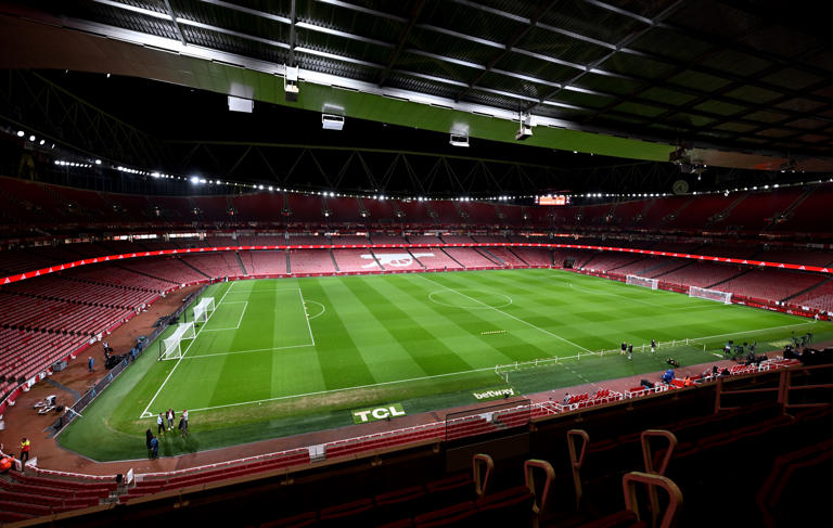 Arsenal 2-1 Wolves: Late drama at Emirates as Gunners win - Live