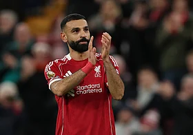 Salah back on Liverpool side, gets warm reception in win