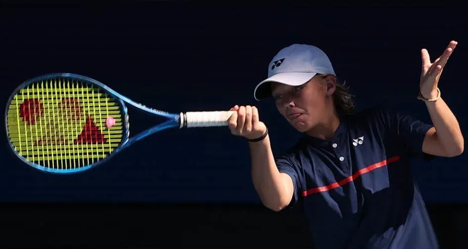 Cruz Hewitt, 17 Jahre, als „männlicher Junioren-Athlet des Jahres“ gewählt!