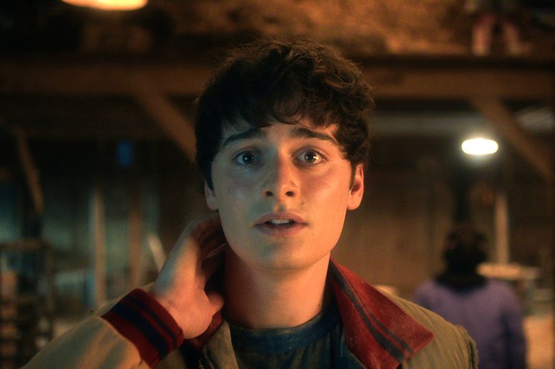 Stranger Things fans predict 'best love story ever written' in season 5 ...