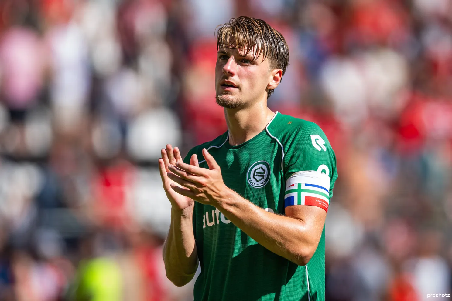 Resink blinkt uit bij FC Groningen met twee doelpunten; PSV wint in ...
