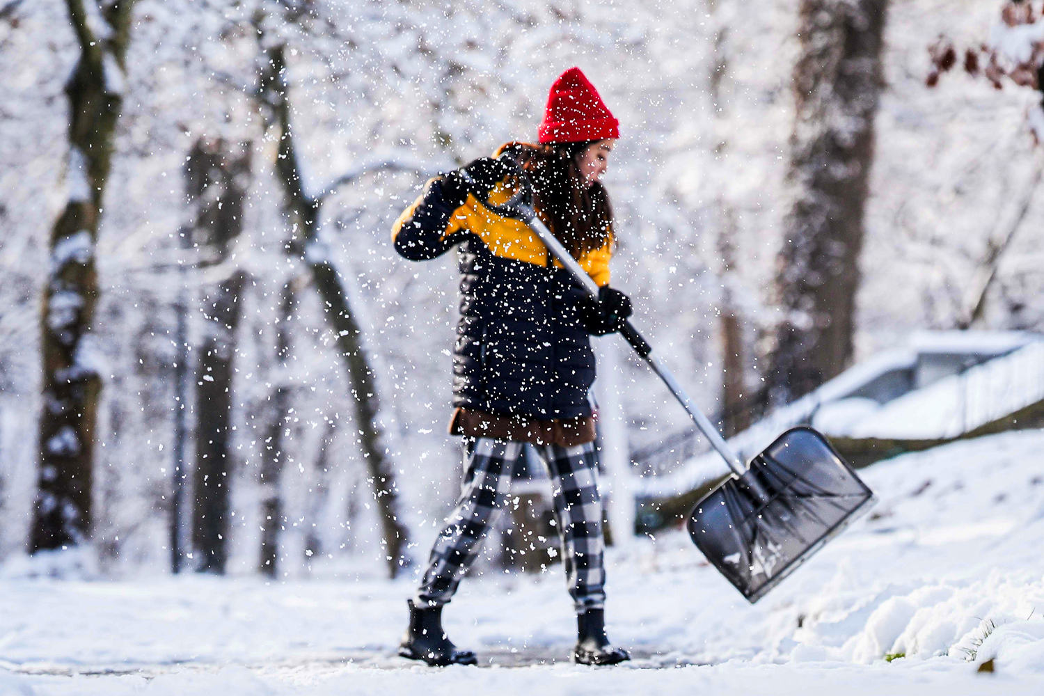 Arctic temperatures, snow and flooding sweep across the US