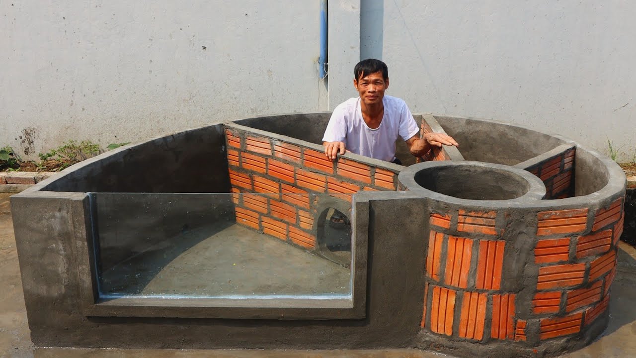 Make a spiral fish tank from brick and cement - Aquarium design